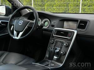 Blue Volvo V60 2012 in Jelgava, with an engine capacity of 2.00 L and mileage of 0 thousand km for 6490 €, photo 11 on AUTOMOTO.COM.LV