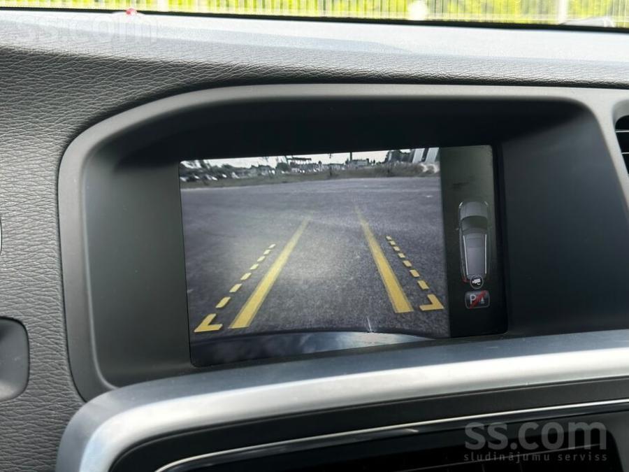 Blue Volvo V60 2012 in Jelgava, with an engine capacity of 2.00 L and mileage of 0 thousand km for 6490 €, photo 19 on AUTOMOTO.COM.LV