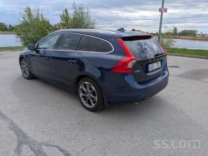 Zils Volvo V60 2012 Rīga, ar dzinēja tilpumu 2.40 L un nobraukumu 308 tūkst. km par 5500 €, foto 6 vietnē AUTOMOTO.COM.LV