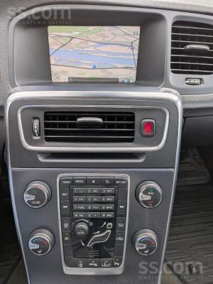 Zils Volvo V60 2012 Rīga, ar dzinēja tilpumu 2.40 L un nobraukumu 308 tūkst. km par 5500 €, foto 8 vietnē AUTOMOTO.COM.LV
