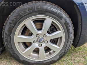 Zils Volvo V60 2012 Rīga, ar dzinēja tilpumu 2.40 L un nobraukumu 308 tūkst. km par 5500 €, foto 19 vietnē AUTOMOTO.COM.LV