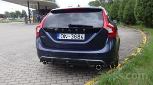 Blue Volvo V60 2012 in Jurmala, with an engine capacity of 2.00 L and mileage of 297 thousand km for 6290 €, photo 4 on AUTOMOTO.COM.LV