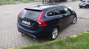 Blue Volvo V60 2012 in Jurmala, with an engine capacity of 2.00 L and mileage of 297 thousand km for 6290 €, photo 6 on AUTOMOTO.COM.LV