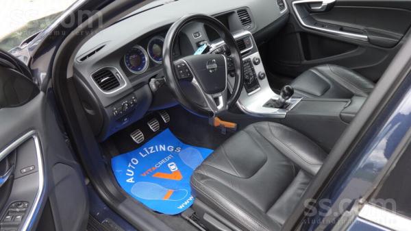 Zils Volvo V60 2012 Jūrmala, ar dzinēja tilpumu 2.00 L un nobraukumu 297 tūkst. km par 6290 €, foto 7 vietnē AUTOMOTO.COM.LV