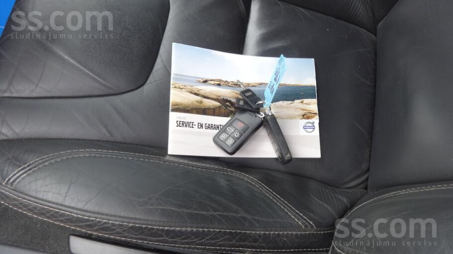 Blue Volvo V60 2012 in Jurmala, with an engine capacity of 2.00 L and mileage of 297 thousand km for 6290 €, photo 17 on AUTOMOTO.COM.LV