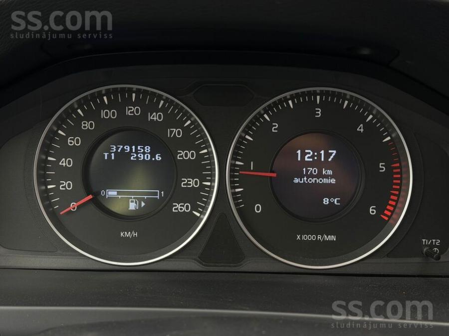 Blue Volvo V60 2012 in Riga, with an engine capacity of 1.60 L and mileage of 379 thousand km for 3380 €, photo 17 on AUTOMOTO.COM.LV