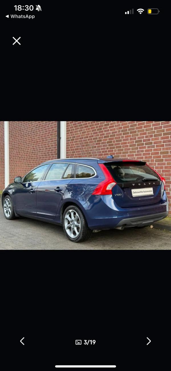 Blue Volvo V60 2012 in Saldus, with an engine capacity of 2.00 L and mileage of 330 thousand km for 6900 €, photo 1 on AUTOMOTO.COM.LV