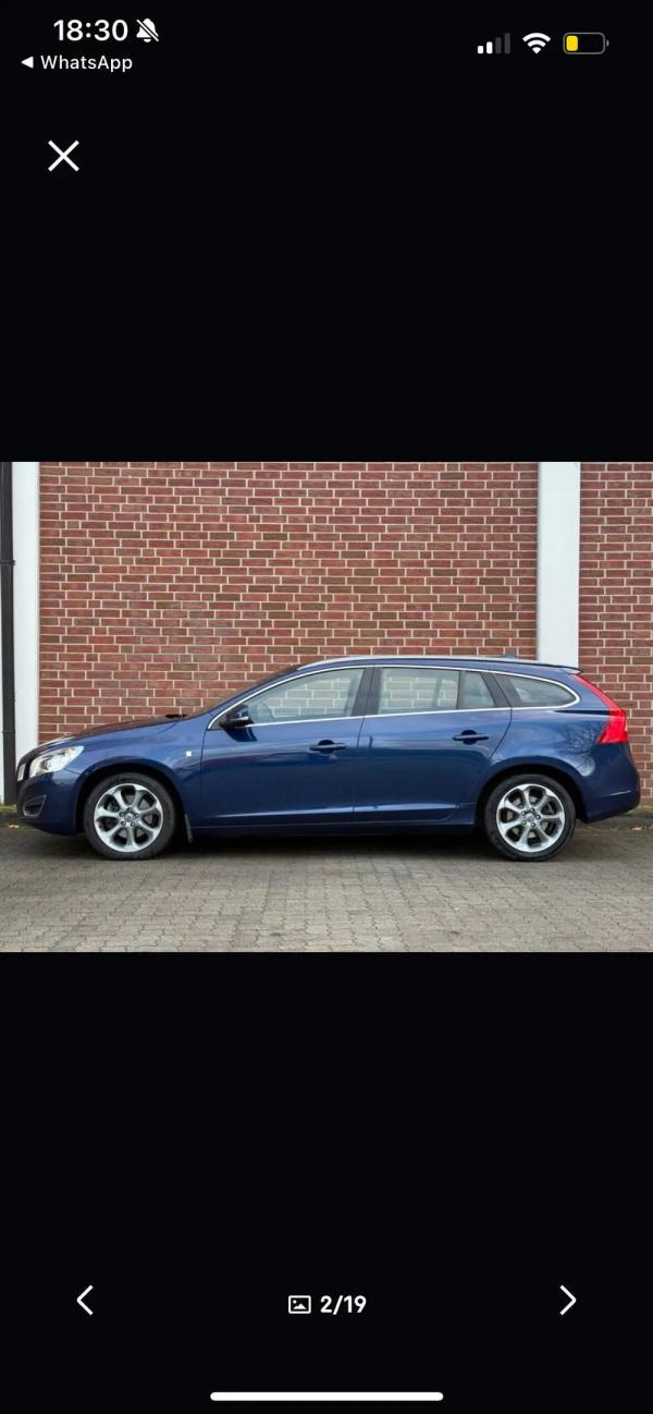 Blue Volvo V60 2012 in Saldus, with an engine capacity of 2.00 L and mileage of 330 thousand km for 6900 €, photo 3 on AUTOMOTO.COM.LV