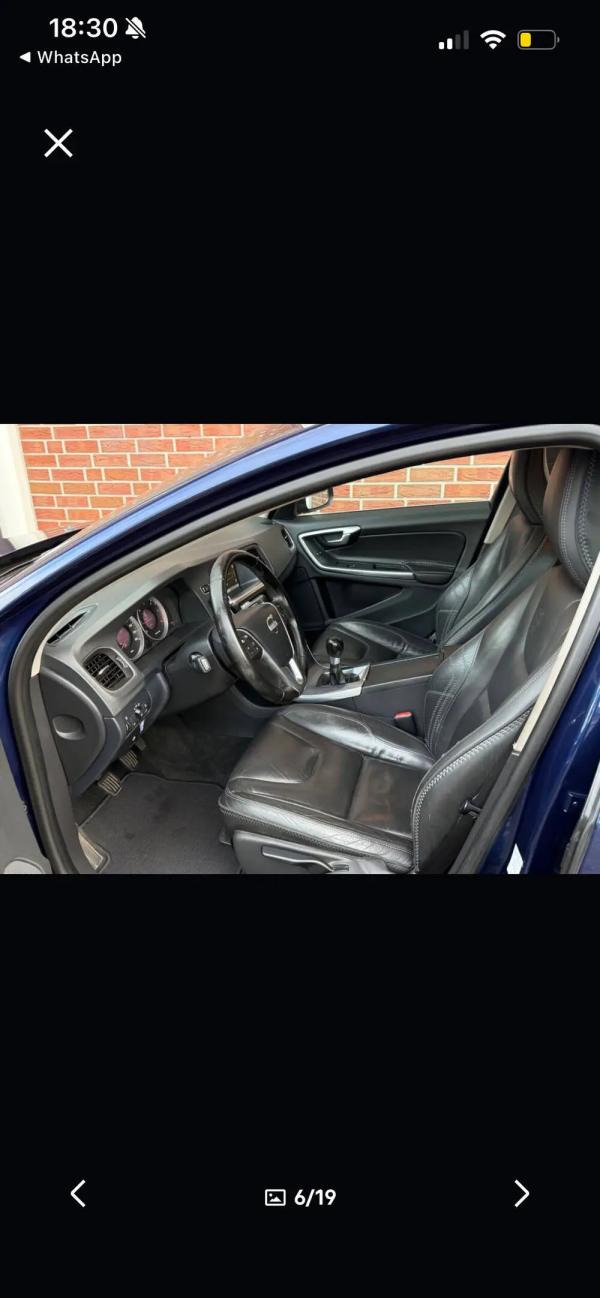 Blue Volvo V60 2012 in Saldus, with an engine capacity of 2.00 L and mileage of 330 thousand km for 6900 €, photo 5 on AUTOMOTO.COM.LV