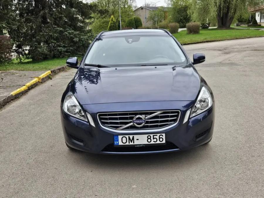 Синий Вольво B60 2012 в Екабпилс, объемом двигателя 2.00 л и пробегом 300 тыс. км за 6590 €, фото 3 на AUTOMOTO.COM.LV