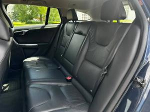 Blue Volvo V60 2012 in Jelgava, with an engine capacity of 2.00 L and mileage of 304 thousand km for 6490 €, photo 13 on AUTOMOTO.COM.LV