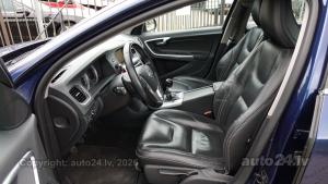 Zils Volvo V60 2012 Tartu, ar dzinēja tilpumu 1.60 L un nobraukumu 185 tūkst. km par 7790 €, foto 15 vietnē AUTOMOTO.COM.LV