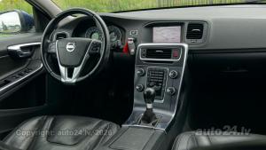 Zils Volvo V60 2012 Tartu, ar dzinēja tilpumu 1.60 L un nobraukumu 185 tūkst. km par 7790 €, foto 17 vietnē AUTOMOTO.COM.LV
