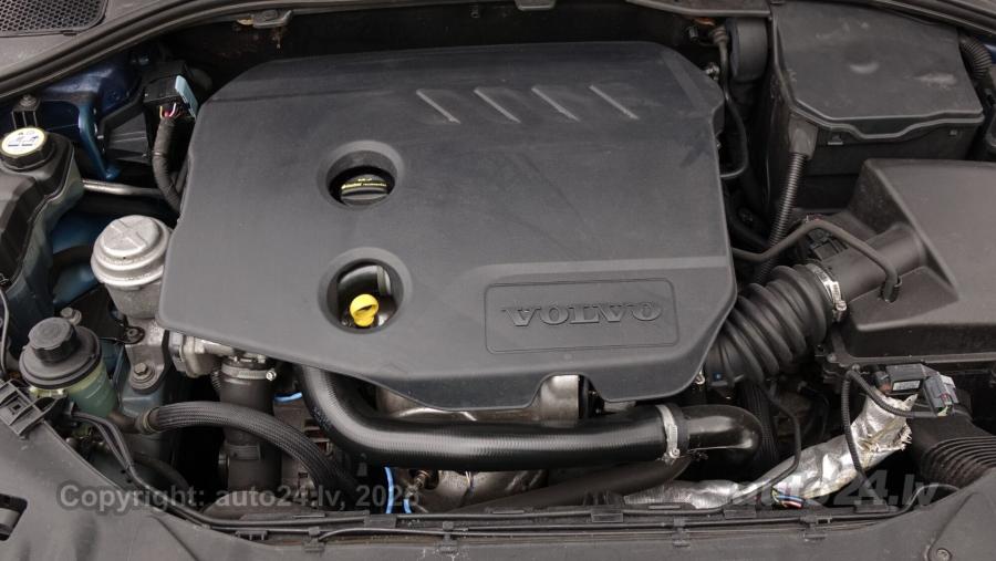 Zils Volvo V60 2012 Tartu, ar dzinēja tilpumu 1.60 L un nobraukumu 185 tūkst. km par 7790 €, foto 21 vietnē AUTOMOTO.COM.LV