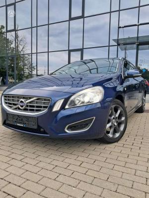Zils Volvo V60 2012 Kauņa, ar dzinēja tilpumu 1.56 L un nobraukumu 225 tūkst. km par 5999 €, foto  vietnē AUTOMOTO.COM.LV