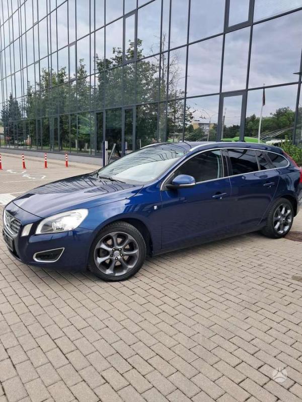 Синий Вольво B60 2012 в Каунас, объемом двигателя 1.56 л и пробегом 225 тыс. км за 5999 €, фото 5 на AUTOMOTO.COM.LV