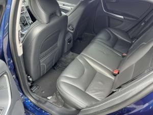 Blue Volvo V60 2012 in Prienai, with an engine capacity of 1.98 L and mileage of 358 thousand km for 5499 €, photo 13 on AUTOMOTO.COM.LV