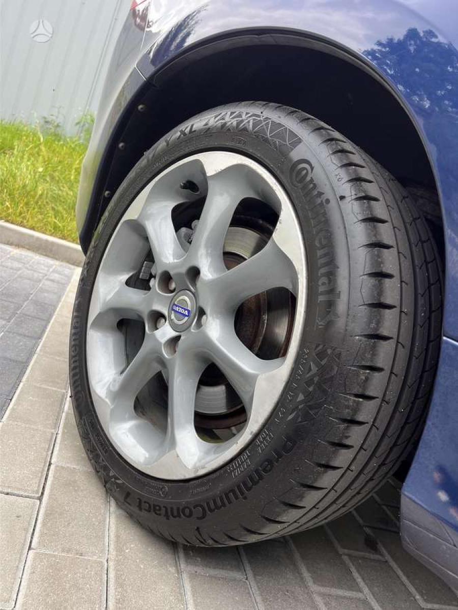 Blue Volvo V60 2012 in Prienai, with an engine capacity of 1.98 L and mileage of 358 thousand km for 5499 €, photo 25 on AUTOMOTO.COM.LV
