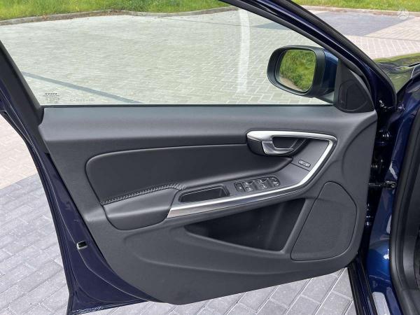Синий Вольво B60 2012 в Пренай, объемом двигателя 1.98 л и пробегом 358 тыс. км за 5499 €, фото 10 на AUTOMOTO.COM.LV
