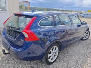 Zils Volvo V60 2012 Viļņa, ar dzinēja tilpumu 1.98 L un nobraukumu 291 tūkst. km par 5790 €, foto 5 vietnē AUTOMOTO.COM.LV