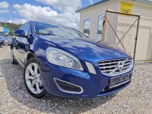 Zils Volvo V60 2012 Viļņa, ar dzinēja tilpumu 1.98 L un nobraukumu 291 tūkst. km par 5790 €, foto 6 vietnē AUTOMOTO.COM.LV