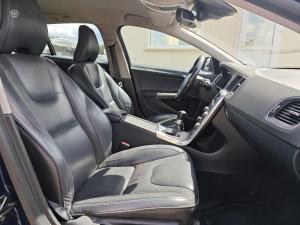 Zils Volvo V60 2012 Viļņa, ar dzinēja tilpumu 1.98 L un nobraukumu 291 tūkst. km par 5790 €, foto 16 vietnē AUTOMOTO.COM.LV
