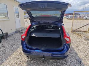 Zils Volvo V60 2012 Viļņa, ar dzinēja tilpumu 1.98 L un nobraukumu 291 tūkst. km par 5790 €, foto 21 vietnē AUTOMOTO.COM.LV
