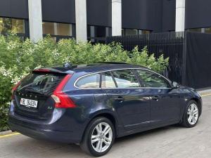 Blue Volvo V60 2012 in Vilnius, with an engine capacity of 2.00 L and mileage of 298 thousand km for 4800 €, photo 12 on AUTOMOTO.COM.LV