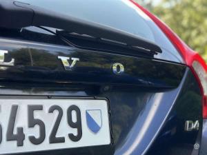 Blue Volvo V60 2012 in Vilnius, with an engine capacity of 2.00 L and mileage of 298 thousand km for 4800 €, photo 15 on AUTOMOTO.COM.LV