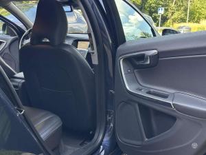 Blue Volvo V60 2012 in Vilnius, with an engine capacity of 2.00 L and mileage of 298 thousand km for 4800 €, photo 16 on AUTOMOTO.COM.LV