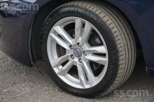 Zils Volvo V60 2012 Rīga, ar dzinēja tilpumu 2.00 L un nobraukumu 209 tūkst. km par 6990 €, foto 26 vietnē AUTOMOTO.COM.LV