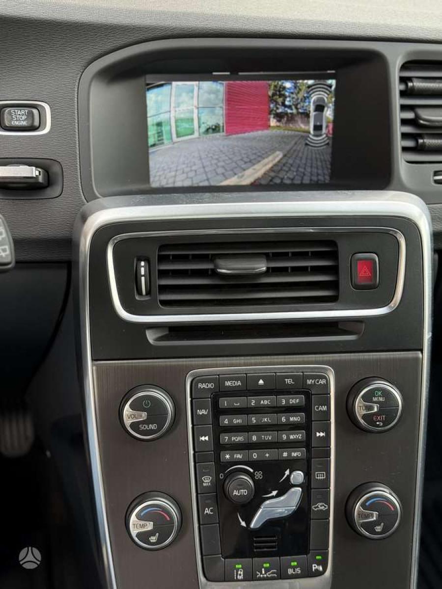 Blue Volvo V60 2012 in Klaipeda, with an engine capacity of 1.60 L and mileage of 255 thousand km for 6500 €, photo 8 on AUTOMOTO.COM.LV