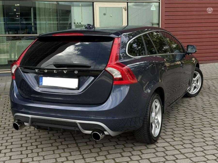 Blue Volvo V60 2012 in Klaipeda, with an engine capacity of 1.60 L and mileage of 255 thousand km for 6500 €, photo 17 on AUTOMOTO.COM.LV