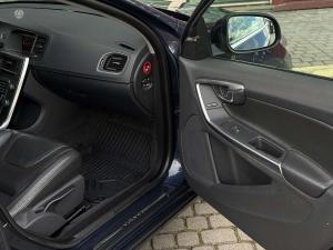 Blue Volvo V60 2012 in Klaipeda, with an engine capacity of 1.60 L and mileage of 255 thousand km for 6500 €, photo 20 on AUTOMOTO.COM.LV