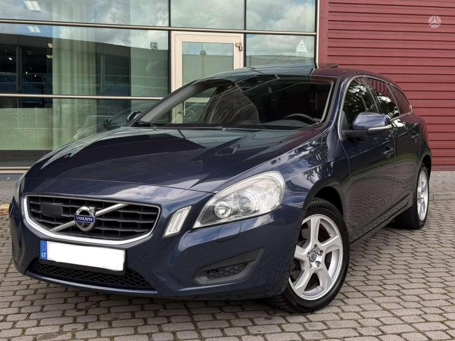 Blue Volvo V60 2012 in Klaipeda, with an engine capacity of 1.60 L and mileage of 255 thousand km for 6500 €, photo 31 on AUTOMOTO.COM.LV