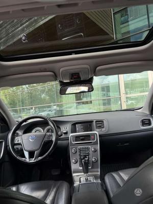 Blue Volvo V60 2012 in Klaipeda, with an engine capacity of 1.60 L and mileage of 255 thousand km for 6500 €, photo 35 on AUTOMOTO.COM.LV