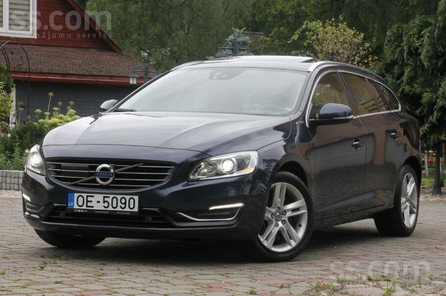 Blue Volvo V60 2013 in Riga, with an engine capacity of 2.40 L and mileage of 0 thousand km for 7950 €, photo 1 on AUTOMOTO.COM.LV
