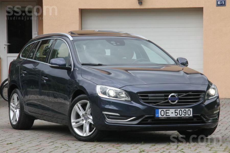 Blue Volvo V60 2013 in Riga, with an engine capacity of 2.40 L and mileage of 0 thousand km for 7950 €, photo 7 on AUTOMOTO.COM.LV