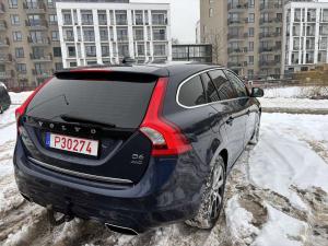 Blue Volvo V60 2013 in Vilnius, with an engine capacity of 2.40 L and mileage of 237 thousand km for 7800 €, photo 3 on AUTOMOTO.COM.LV