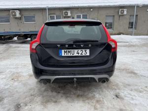 Zils Volvo V60 2013 Kauņa, ar dzinēja tilpumu 1.56 L un nobraukumu 249 tūkst. km par 4300 €, foto 3 vietnē AUTOMOTO.COM.LV