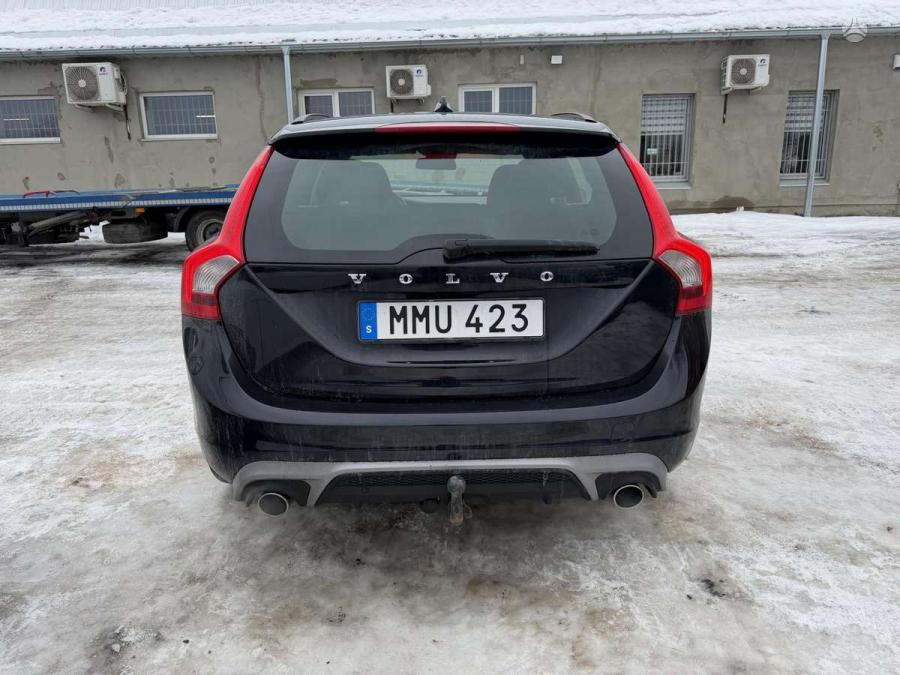 Zils Volvo V60 2013 Kauņa, ar dzinēja tilpumu 1.56 L un nobraukumu 249 tūkst. km par 4300 €, foto 3 vietnē AUTOMOTO.COM.LV