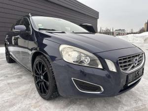 Blue Volvo V60 2013 in Kaunas, with an engine capacity of 1.98 L and mileage of 264 thousand km for 5850 €, photo 2 on AUTOMOTO.COM.LV