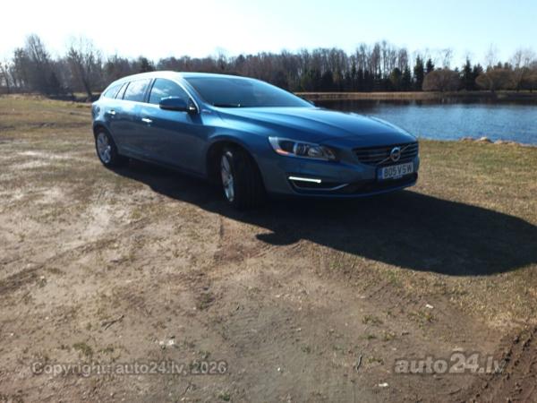 Blue Volvo V60 2013 in Tallinn, with an engine capacity of 2.40 L and mileage of 151 thousand km for 8500 €, photo 3 on AUTOMOTO.COM.LV