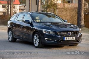 Zils Volvo V60 2013 Pērnava, ar dzinēja tilpumu 2.40 L un nobraukumu 374 tūkst. km par 7500 €, foto 3 vietnē AUTOMOTO.COM.LV