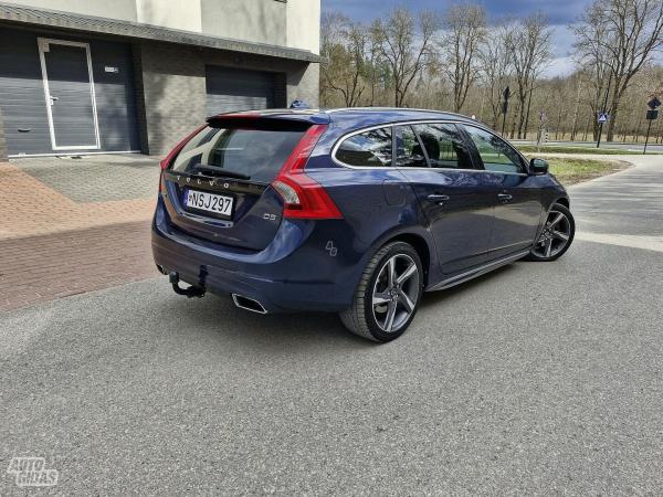 Zils Volvo V60 2013 Alīta, ar dzinēja tilpumu 2.00 L un nobraukumu 253 tūkst. km par 7270 €, foto 4 vietnē AUTOMOTO.COM.LV