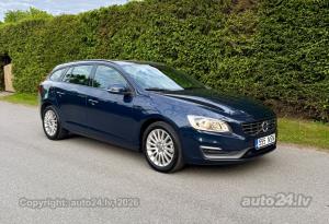 Zils Volvo V60 2013 Tallina, ar dzinēja tilpumu 2.00 L un nobraukumu 219 tūkst. km par 7400 €, foto  vietnē AUTOMOTO.COM.LV