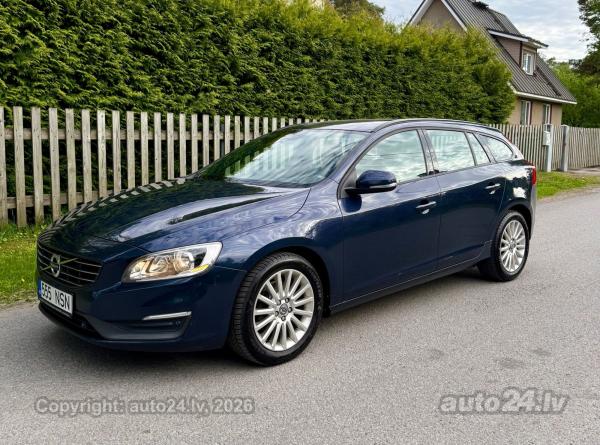 Blue Volvo V60 2013 in Tallinn, with an engine capacity of 2.00 L and mileage of 219 thousand km for 7400 €, photo 6 on AUTOMOTO.COM.LV