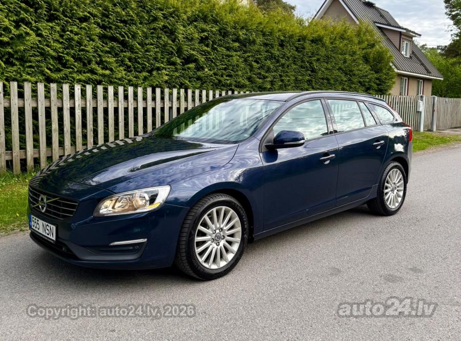 Zils Volvo V60 2013 Tallina, ar dzinēja tilpumu 2.00 L un nobraukumu 219 tūkst. km par 7400 €, foto 7 vietnē AUTOMOTO.COM.LV