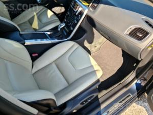 Zils Volvo V60 2013 Daugavpils, ar dzinēja tilpumu 2.00 L un nobraukumu 294 tūkst. km par 5100 €, foto 10 vietnē AUTOMOTO.COM.LV