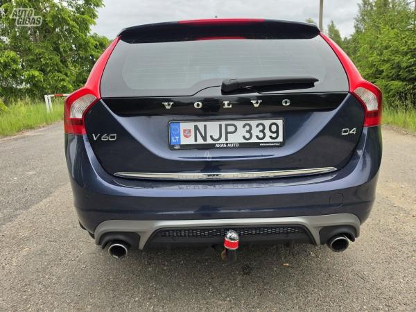Zils Volvo V60 2013 Šauļi, ar dzinēja tilpumu 2.00 L un nobraukumu 297 tūkst. km par 8000 €, foto 4 vietnē AUTOMOTO.COM.LV